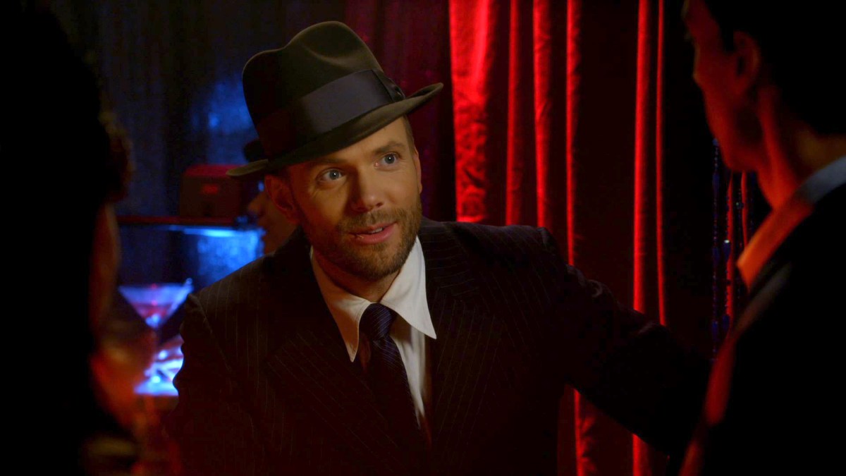 COMMUNITY: “LADDERS” – Pop Culture Uncovered