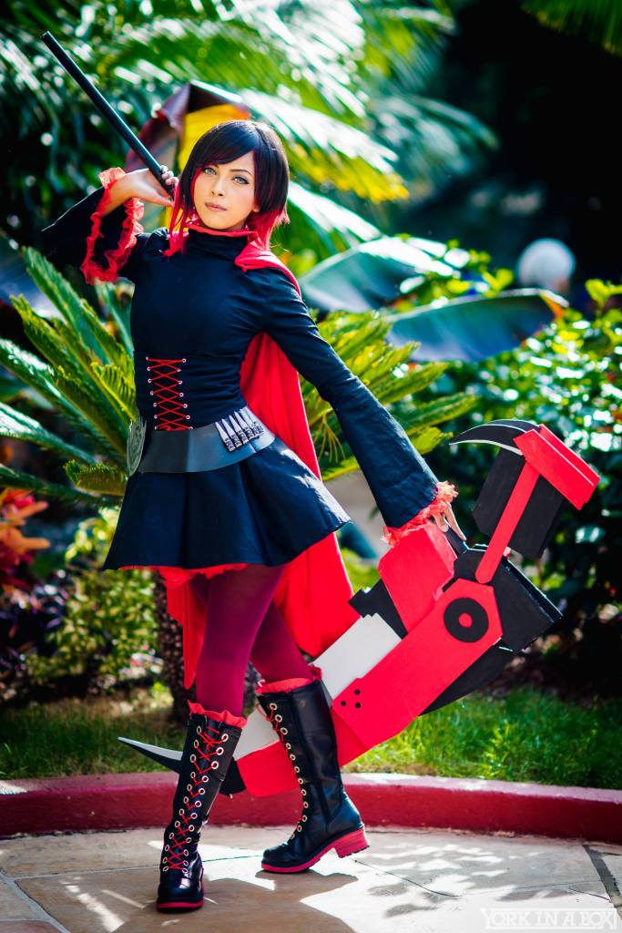 Cosplay Spotlight: Amethyst Leon – Pop Culture Uncovered